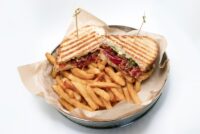 Restaurant & Bar – Arrowhead Golf Club